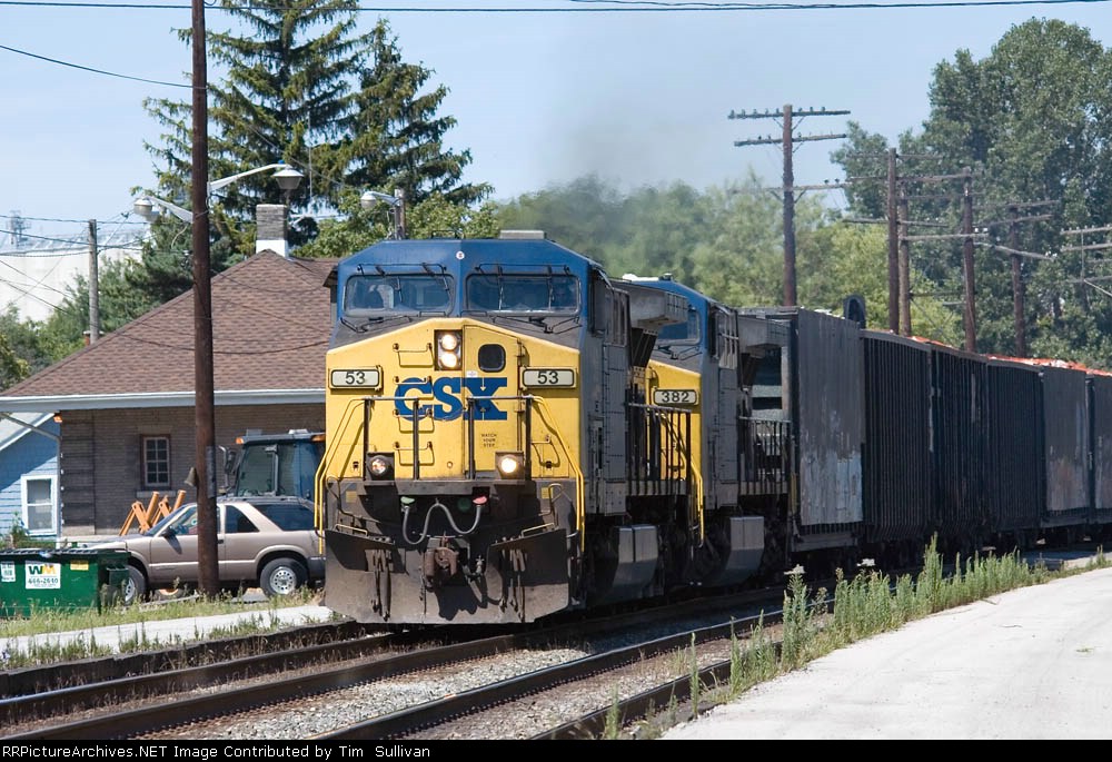 CSX 53 and 382 eastbound